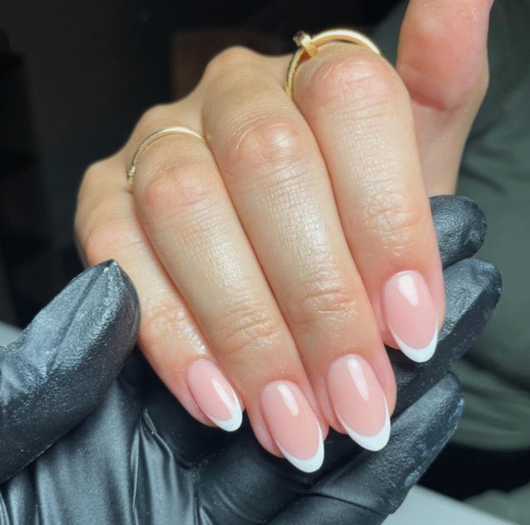 25 French Manicure Designs: Classic, Micro & Thin Tip Nails